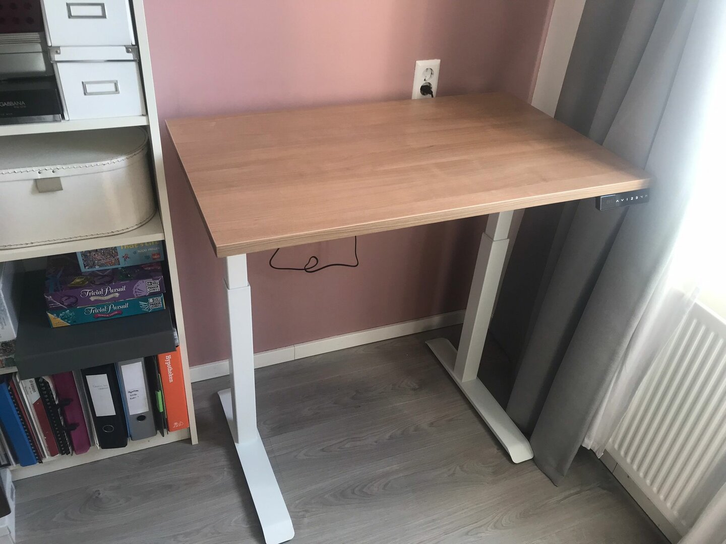 Small StudyDesk sit-stand desk, including worktop from €420
