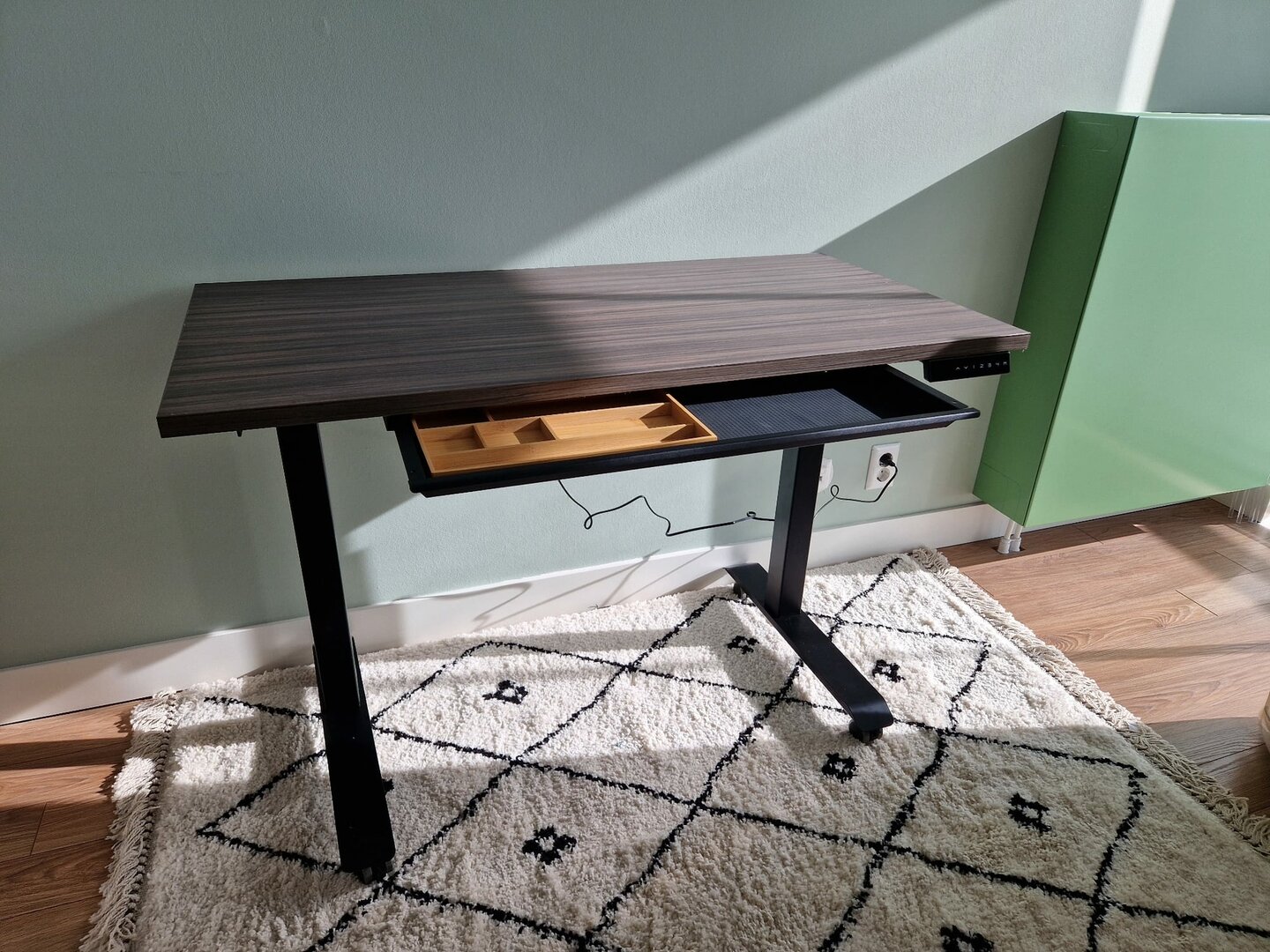 Small StudyDesk sit-stand desk, including worktop from €420