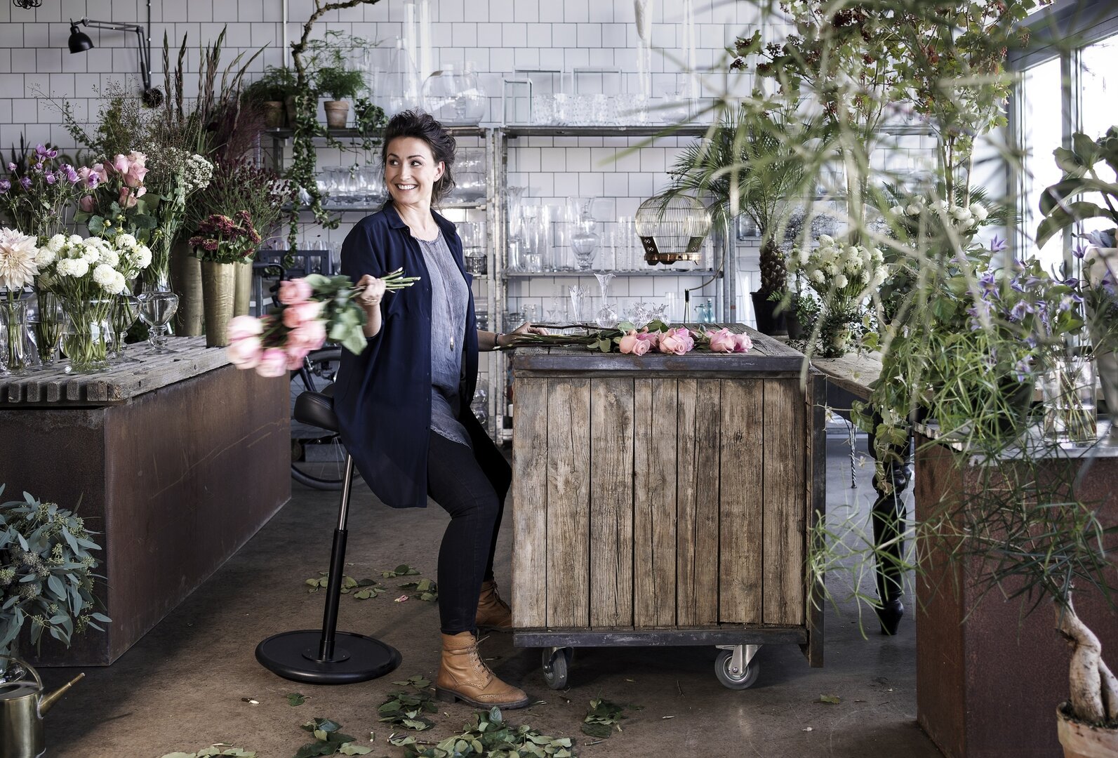 Varier Move saddle stool active furniture for the office