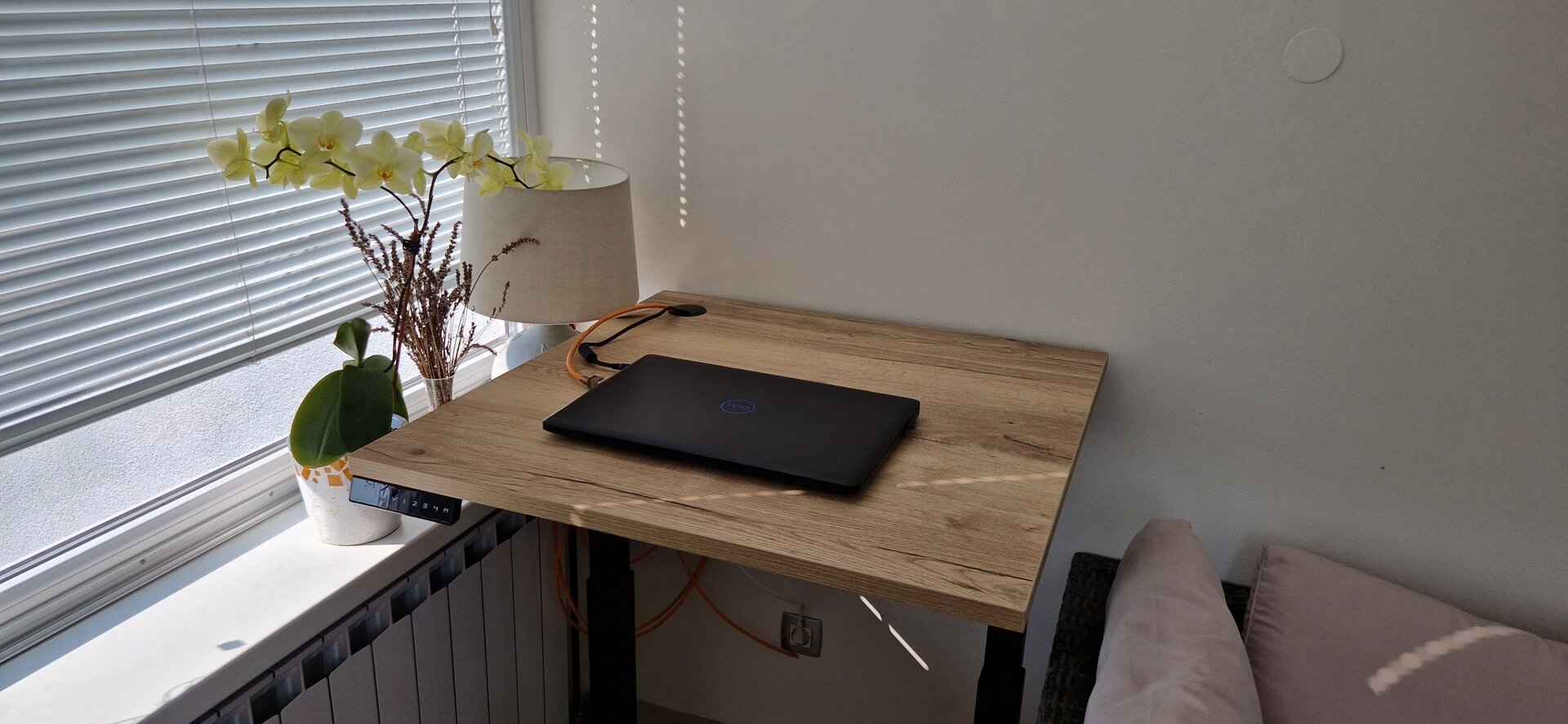 Small sit-stand desk | StudyDesk | Healthy kome office