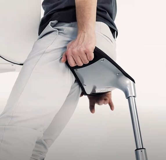 Fin Pur Balance stool sit-stand | In 4 colours available